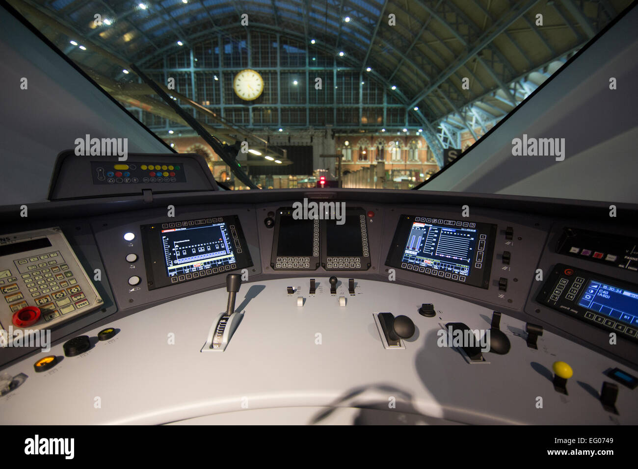 Eurostar E320 High Resolution Stock Photography and Images - Alamy