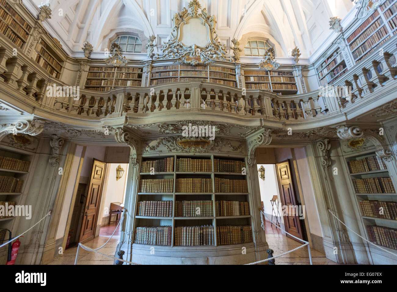 Library of the Palace of Mafra Stock Photo - Alamy