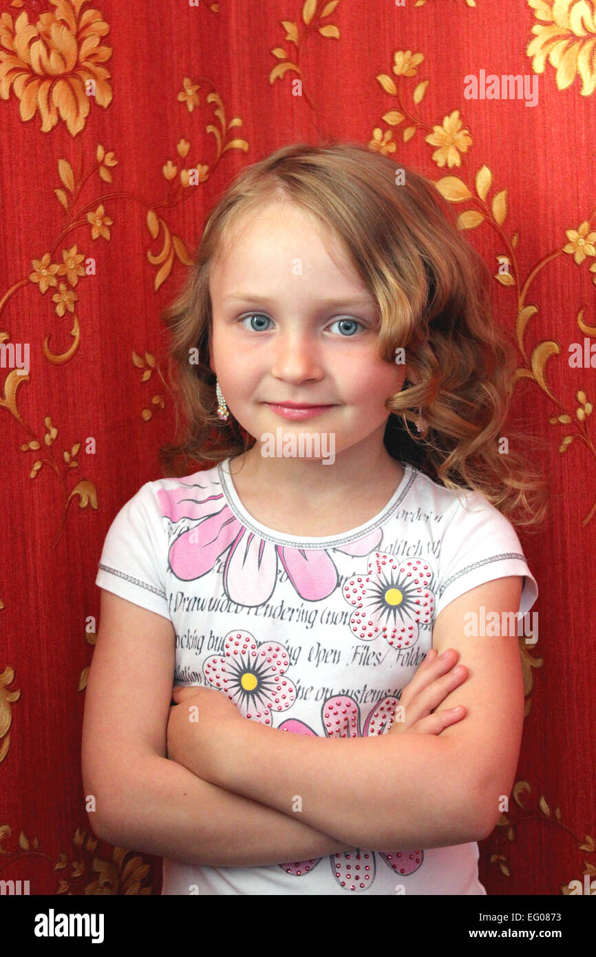Portrait of young princess hi-res stock photography and images - Alamy