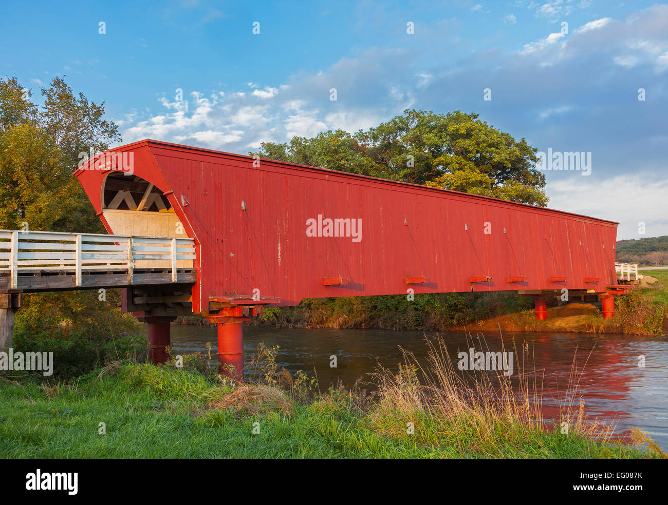 Madison county iowa bridge hi-res stock photography and images - Alamy