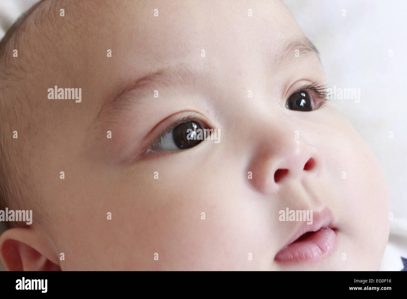 Looking her mom hi-res stock photography and images - Alamy