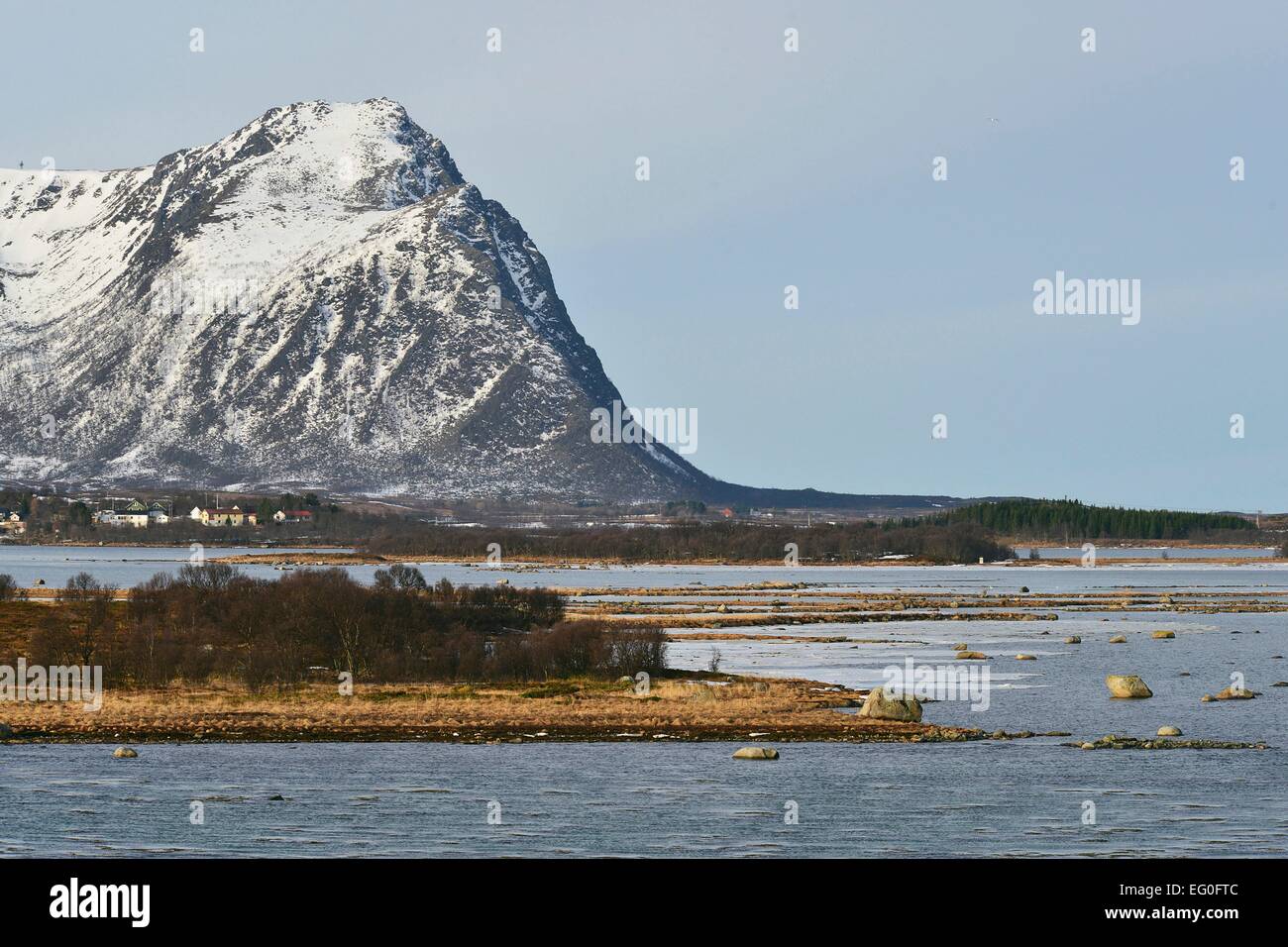 Shallow coastal waterway hi-res stock photography and images - Alamy