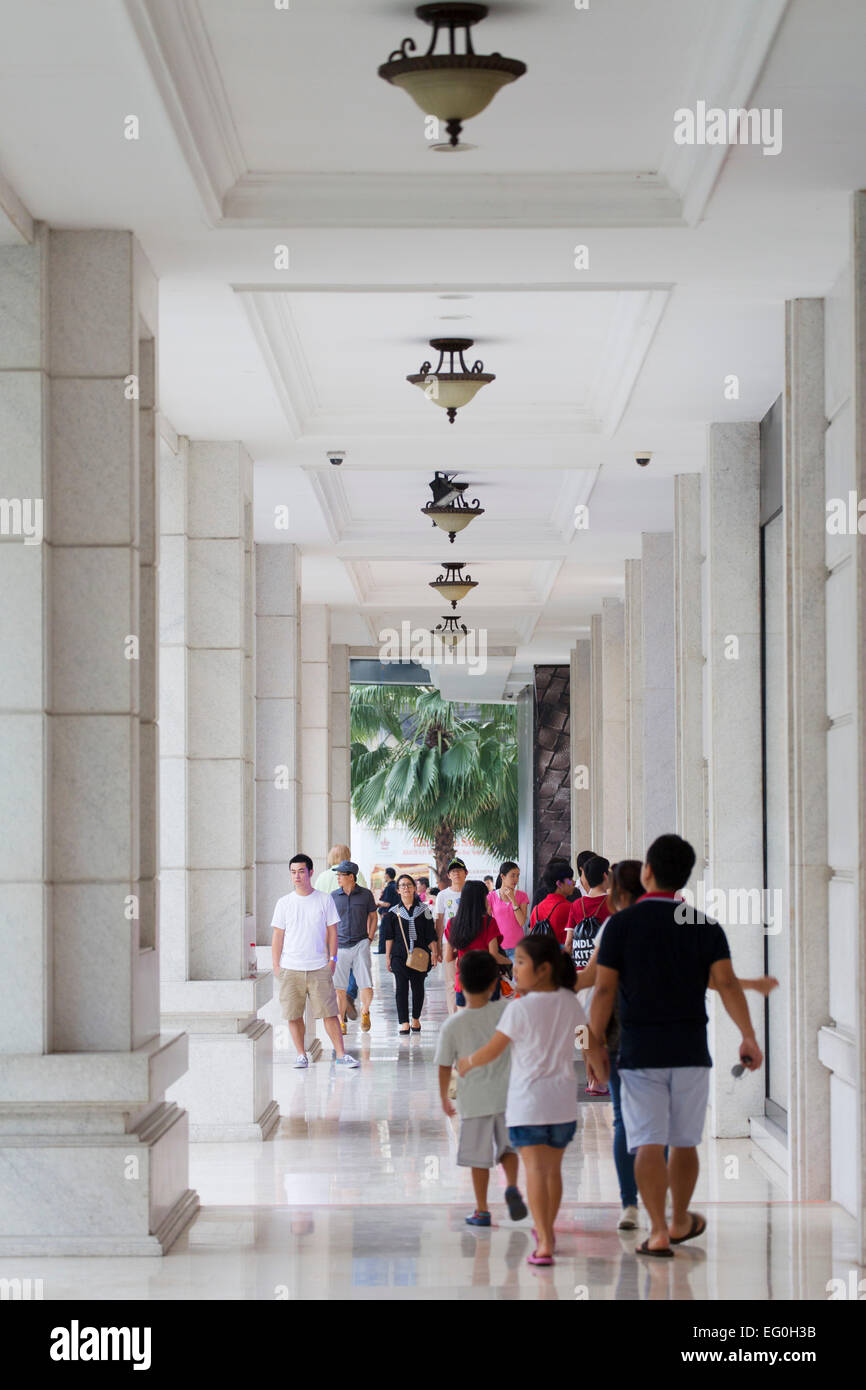 People at Union Square shopping mall, Ho Chi Minh City, Vietnam Stock ...