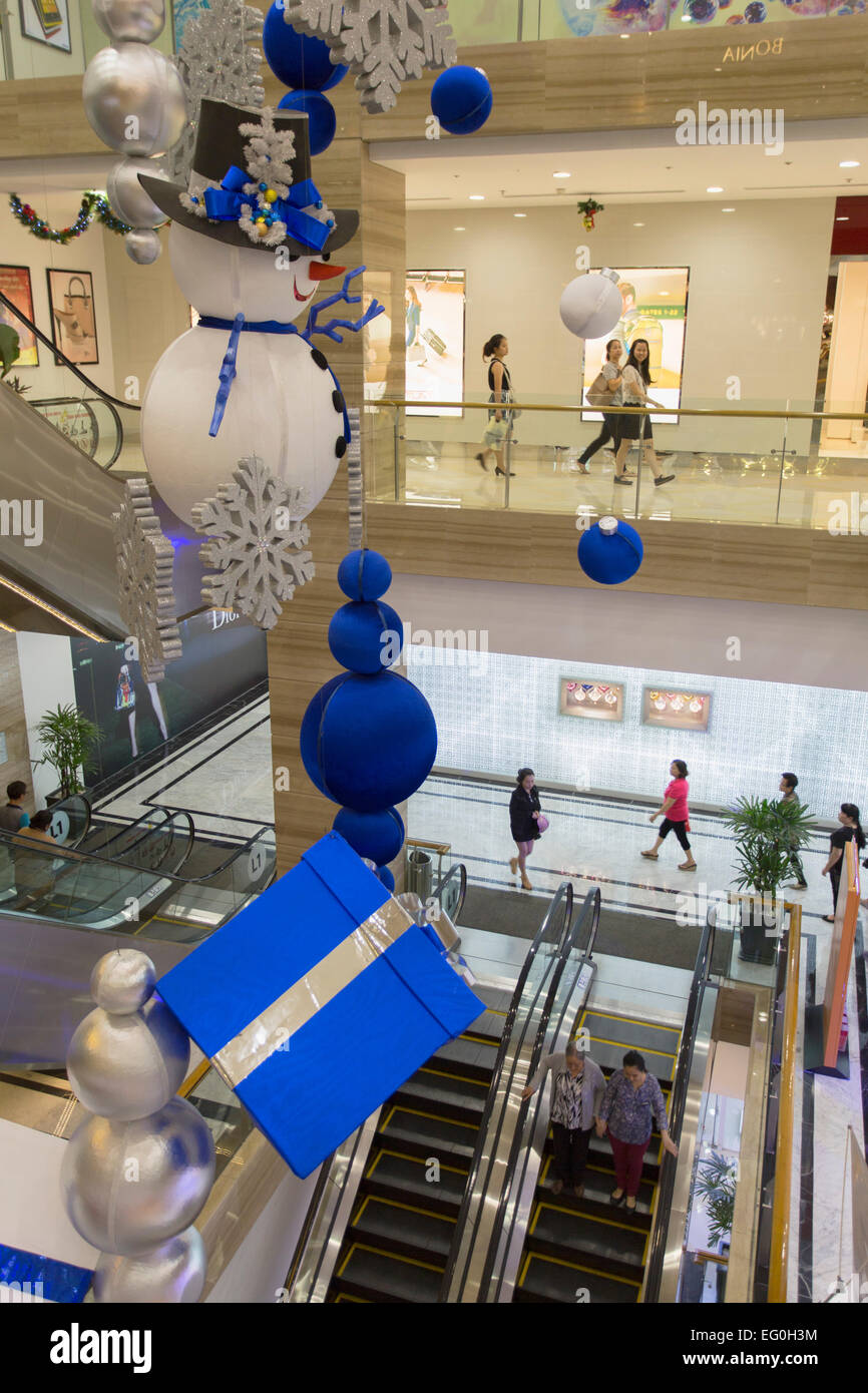 Union Square shopping mall, Ho Chi Minh City, Vietnam Stock Photo - Alamy