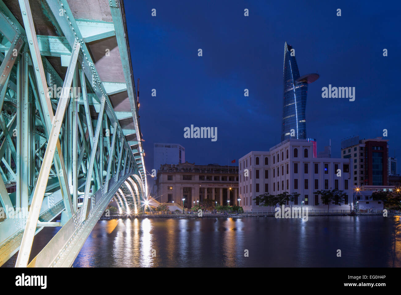 Mong Bridge and Bitexco Financial Tower at dusk, Ho Chi Minh City ...