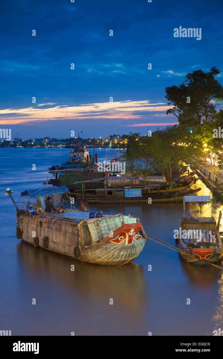 Boats on Ben Tre River at sunset, Ben Tre, Mekong Delta, Vietnam Stock ...