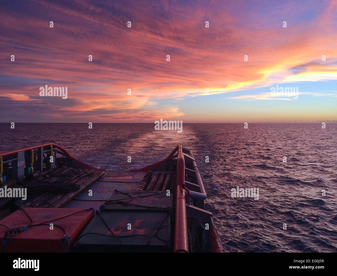 Offshore material and cargo transportation on offshore supply vessel ...