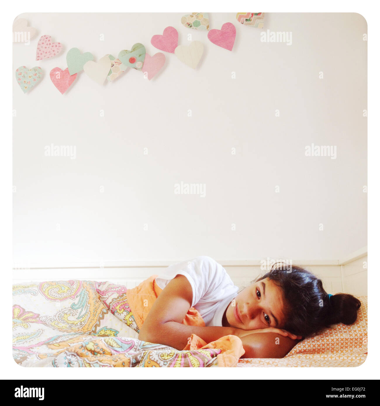 Girl looking in Cut Out Stock Images & Pictures - Alamy