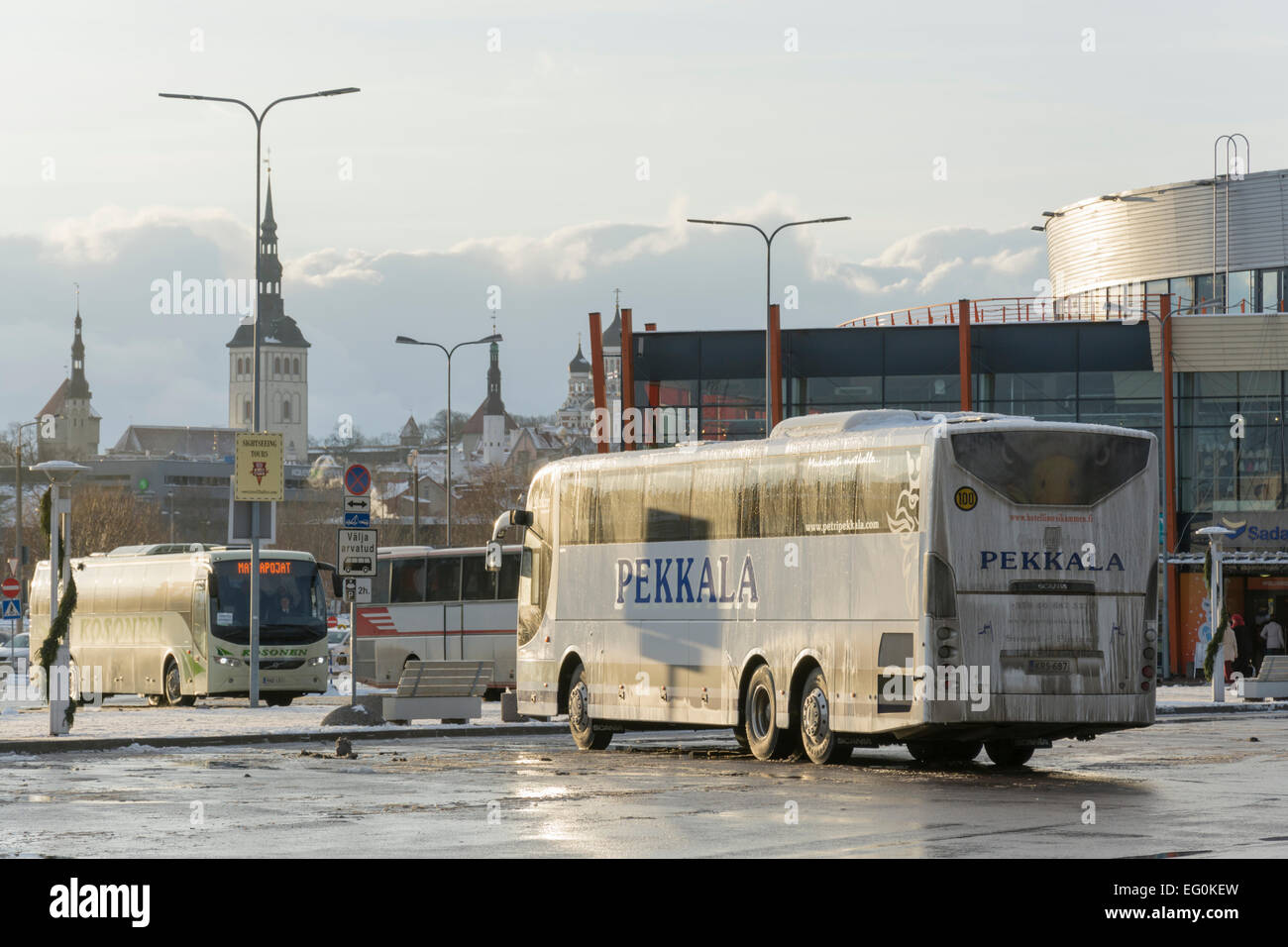 Tallinn tourist bus hi-res stock photography and images - Alamy
