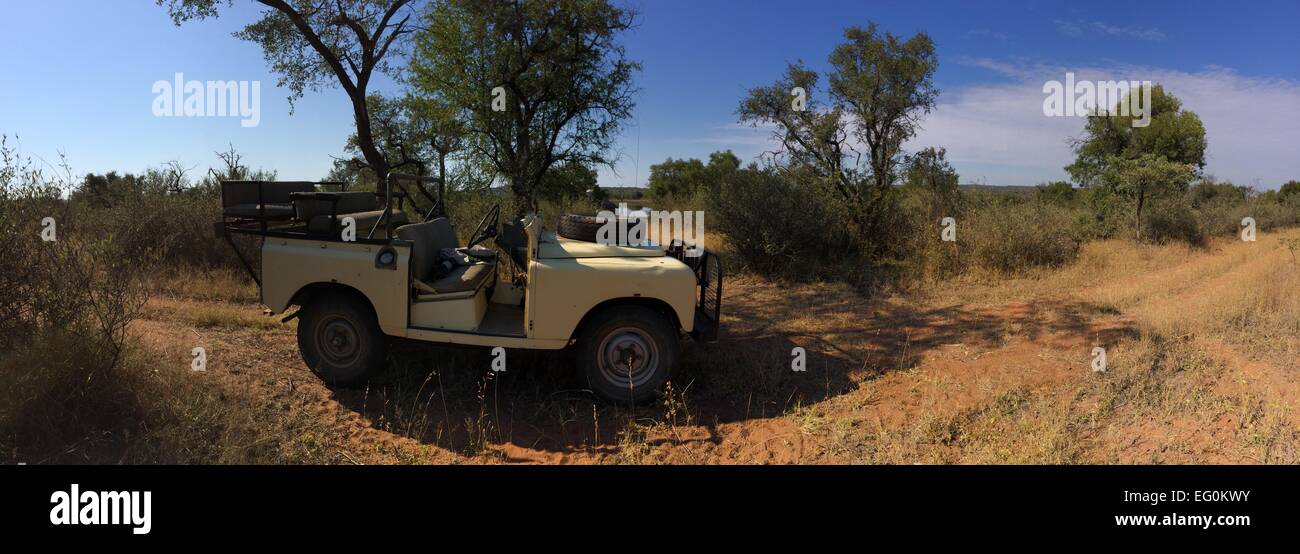 Africa bush people hi-res stock photography and images - Alamy