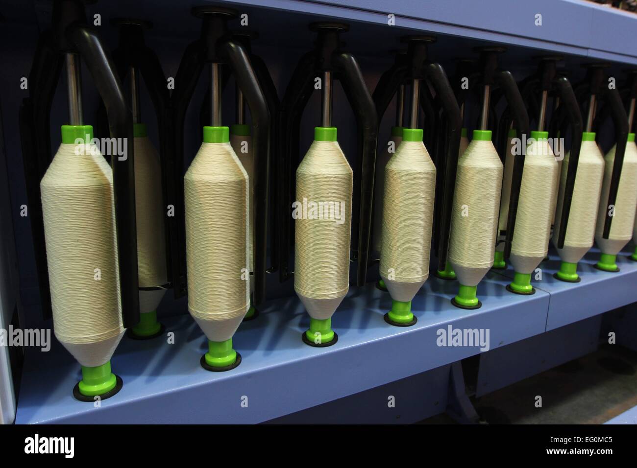 Yarn warp lines hi-res stock photography and images - Alamy