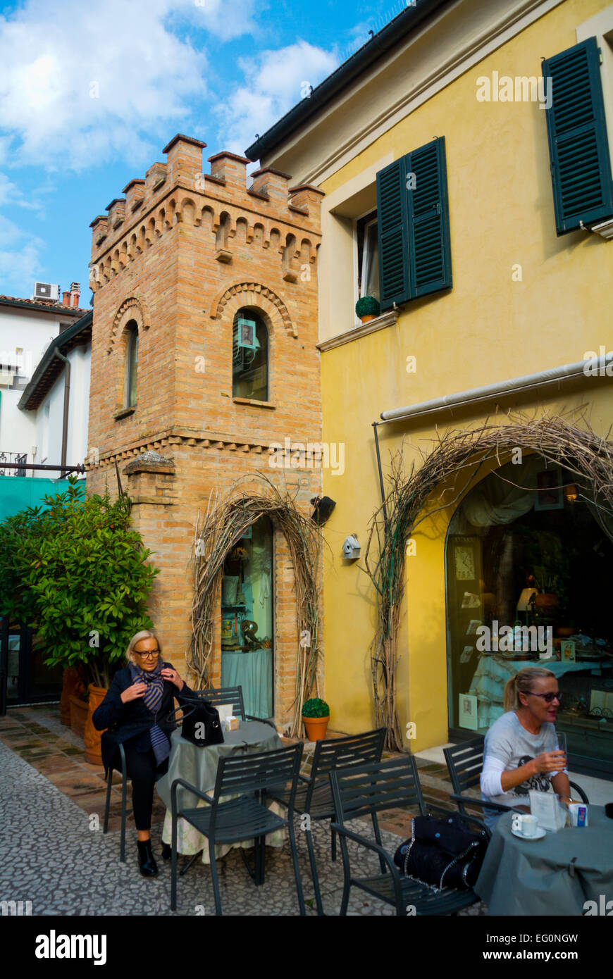 Ravenna cafe hi-res stock photography and images - Alamy