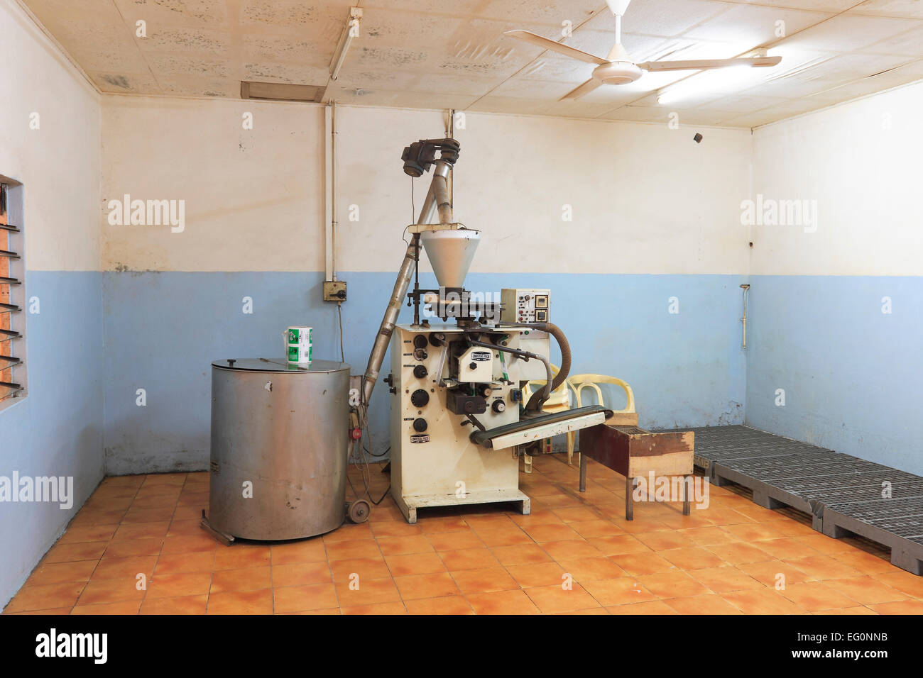 Tea production tea factory seychelles hi-res stock photography and ...