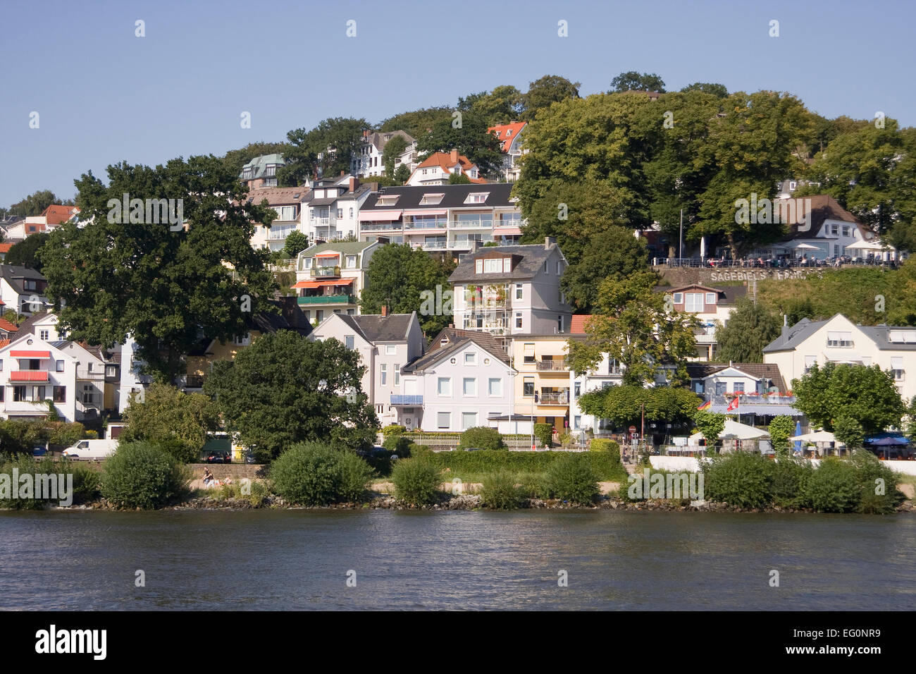 View of the Süllberg in Blankenese district with Elbe in Hamburg ...