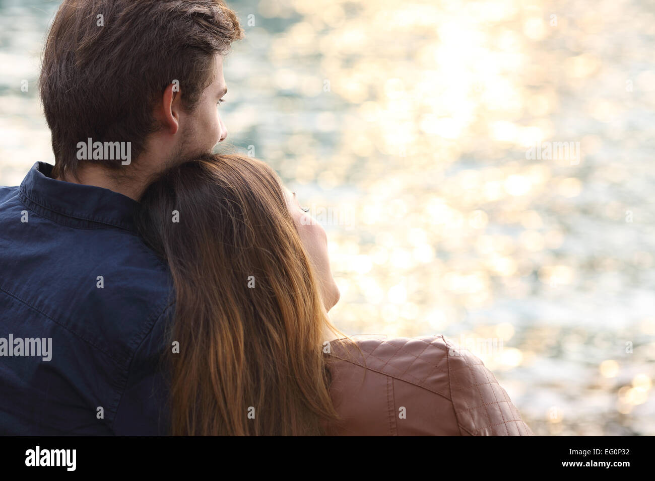 Back hug couple hi-res stock photography and images - Alamy