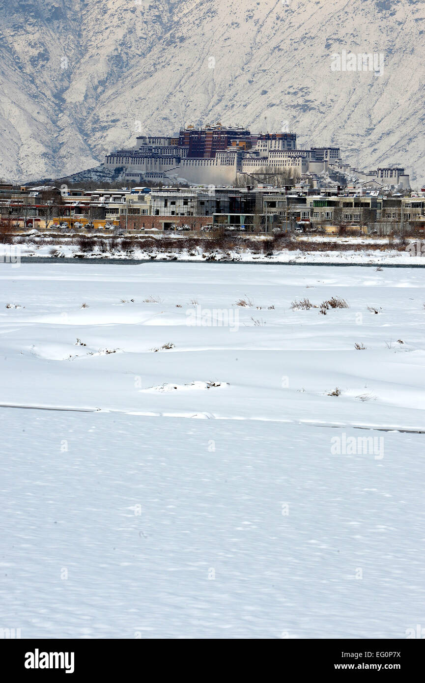 Lhasa, China's Tibet Autonomous Region. 13th Feb, 2015. The Potala ...