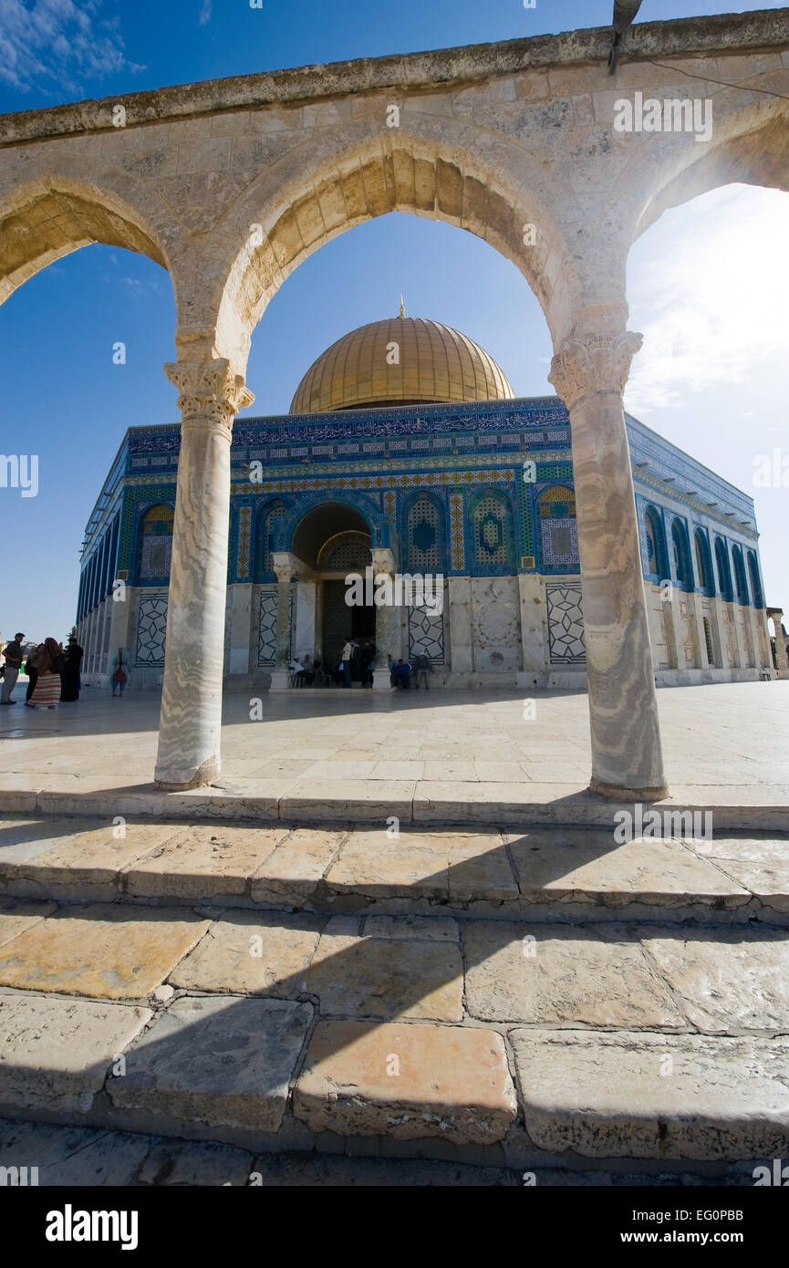Temple temple temple temple dome hi-res stock photography and images ...