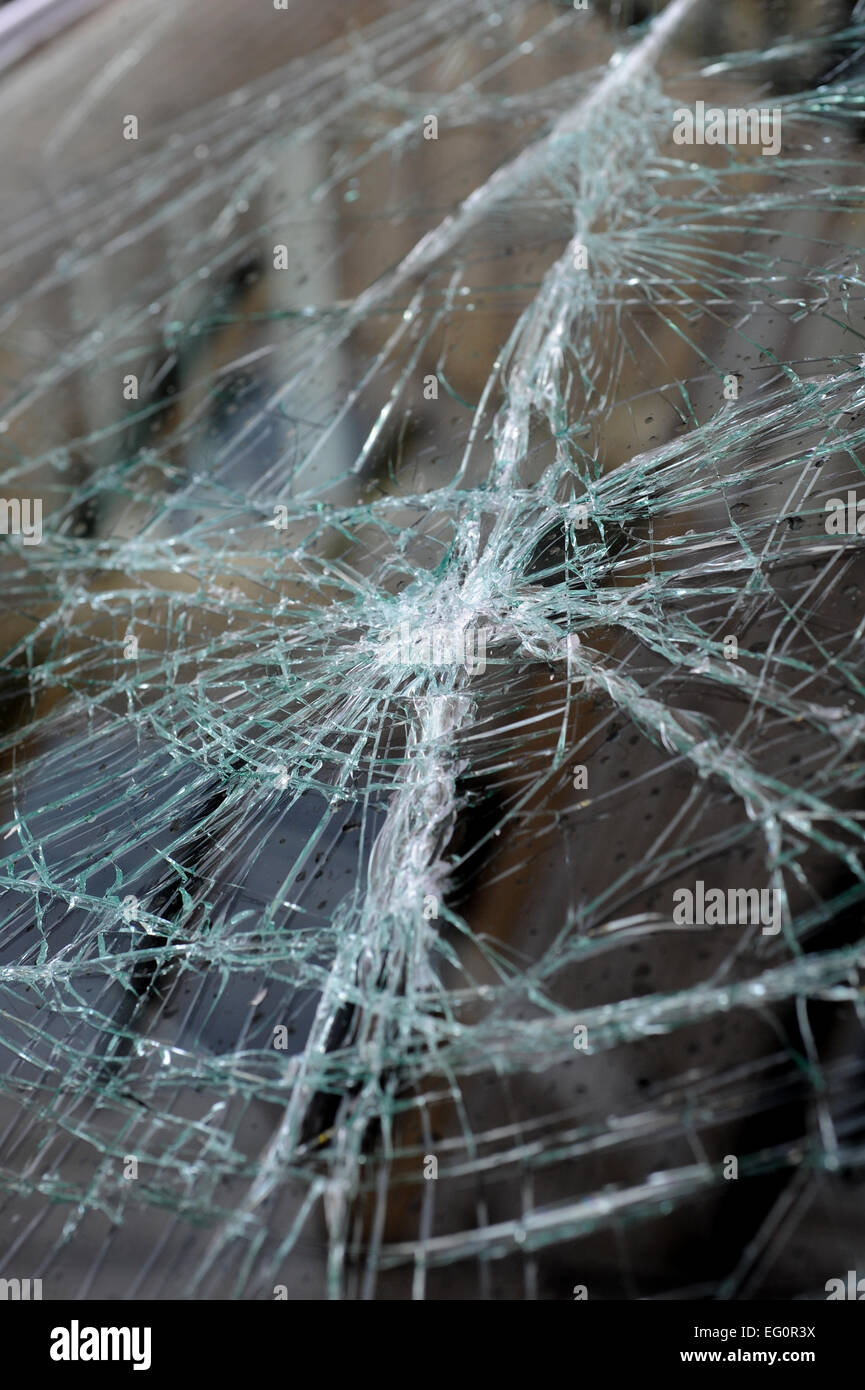 Volkswagen crash hi-res stock photography and images - Alamy