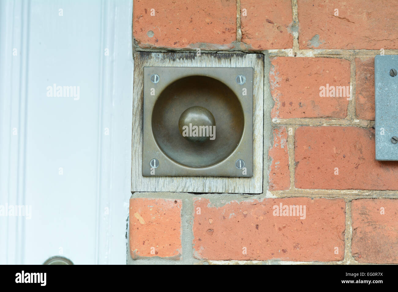 Sunken door hi-res stock photography and images - Alamy