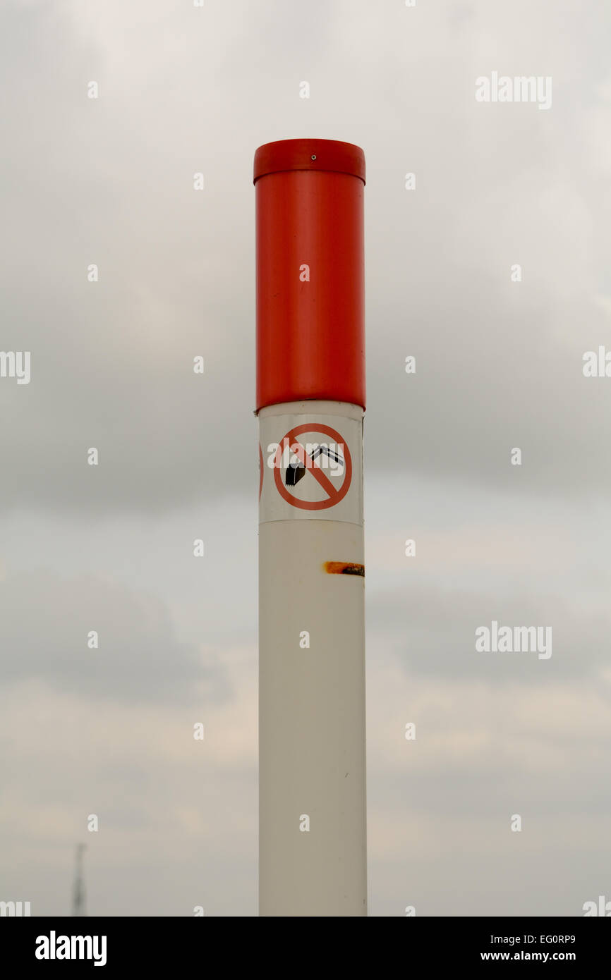 No digging sign marker on edge of construction area Stock Photo - Alamy