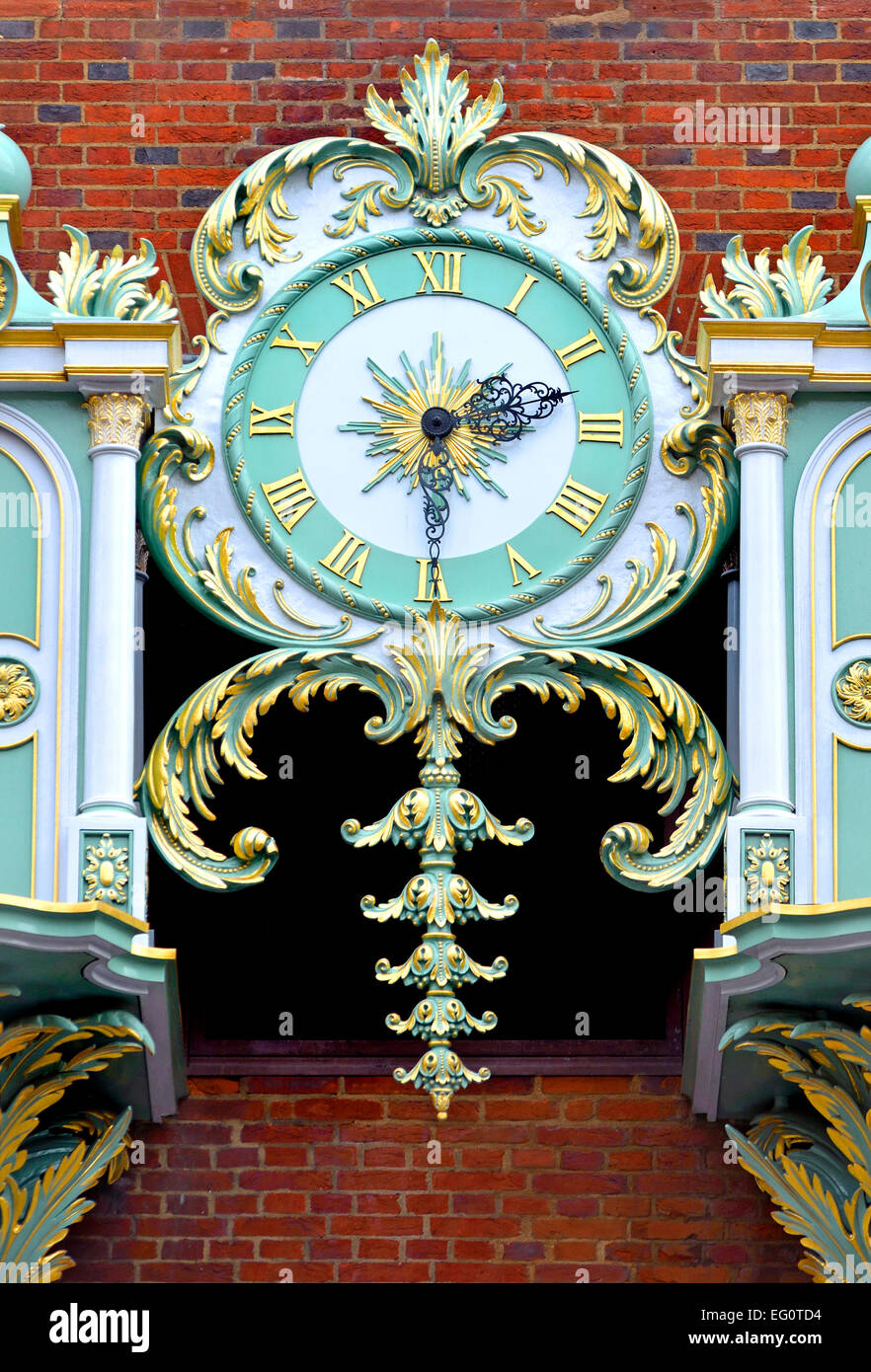 London, England, UK. Clock (1964) on the exterior of Fortnum and Mason ...