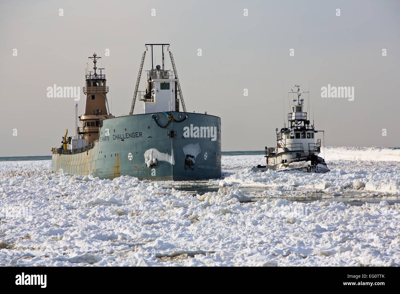 Ice barge hi-res stock photography and images - Alamy