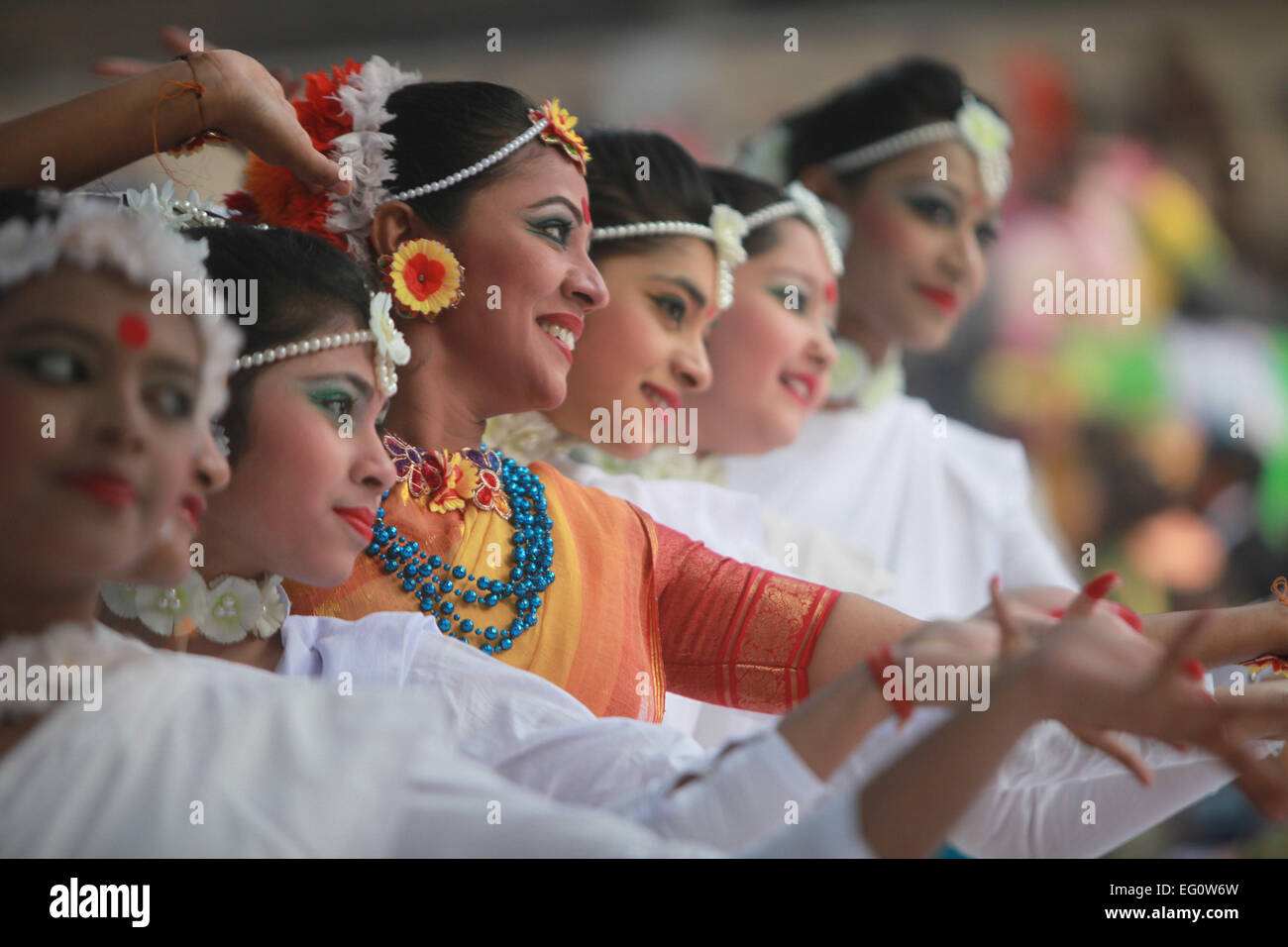 Dhaka, Bangladesh. 13th February, 2015. Bangladeshi women perform a ...