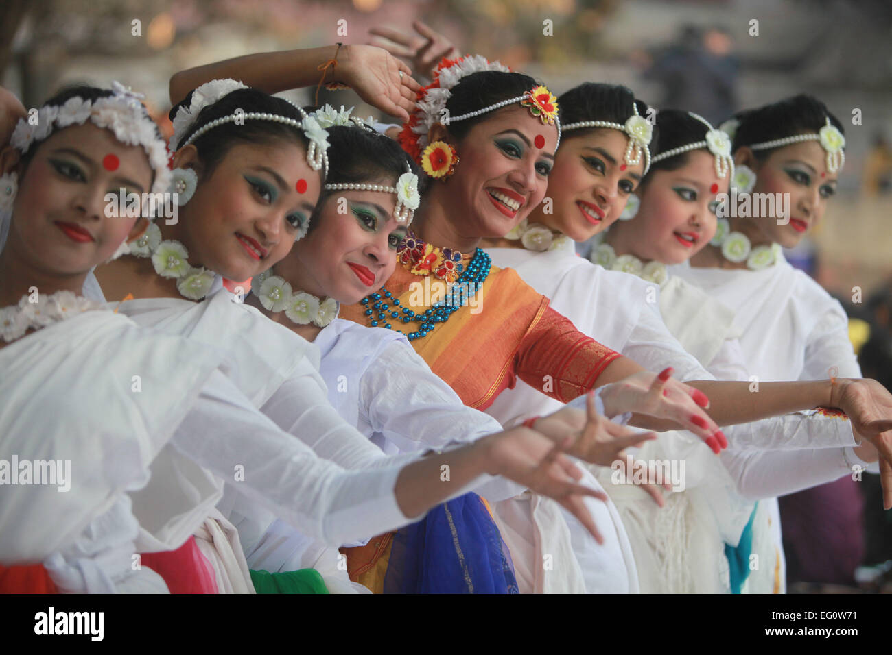 Dhaka, Bangladesh. 13th February, 2015. Bangladeshi women perform a ...