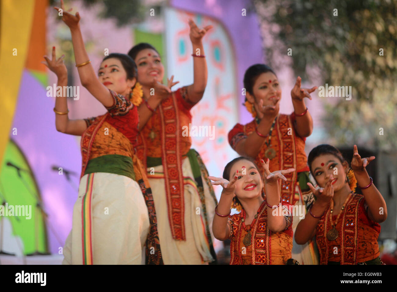 Dhaka, Bangladesh. 13th February, 2015. Bangladeshi women perform a ...