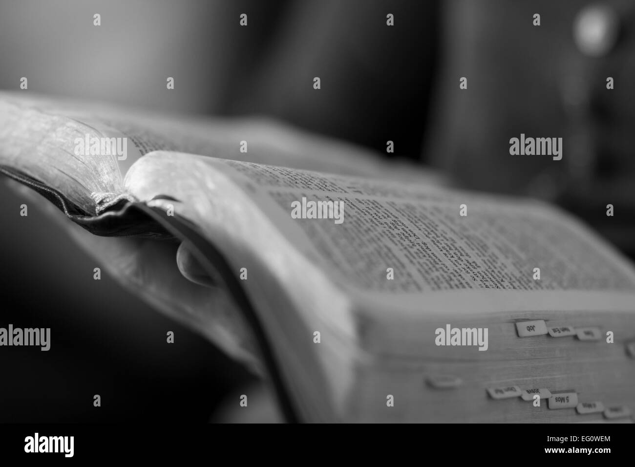 Christian bible hi-res stock photography and images - Alamy