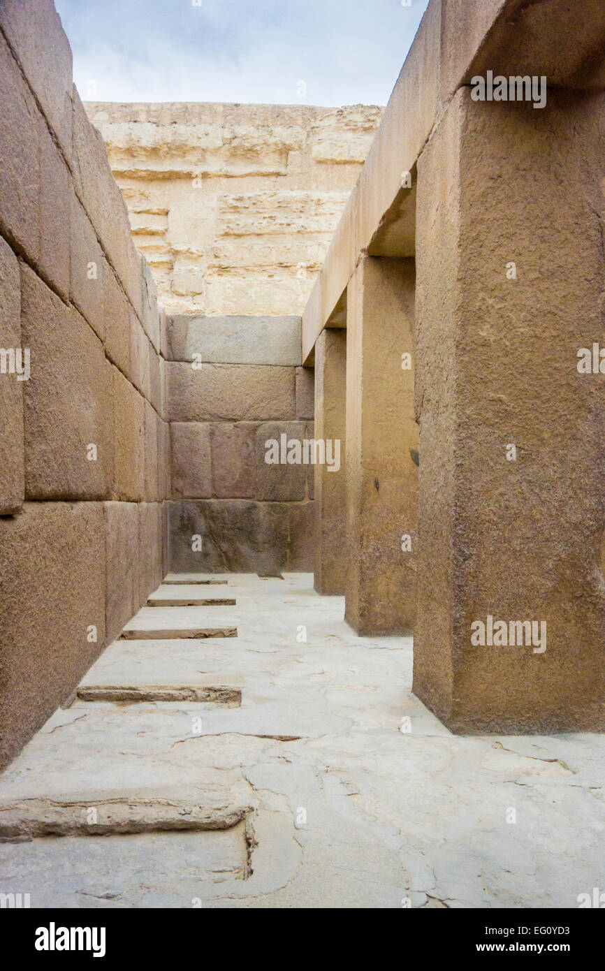 Pillars of the Valley Temple, Egypt Stock Photo - Alamy