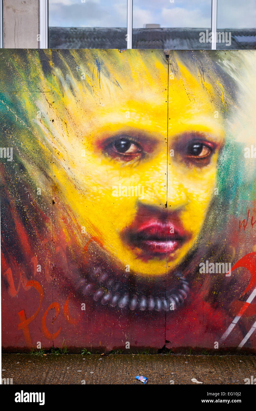 Graffiti street art of a face by Dale Grimshaw near Brick Lane in East ...