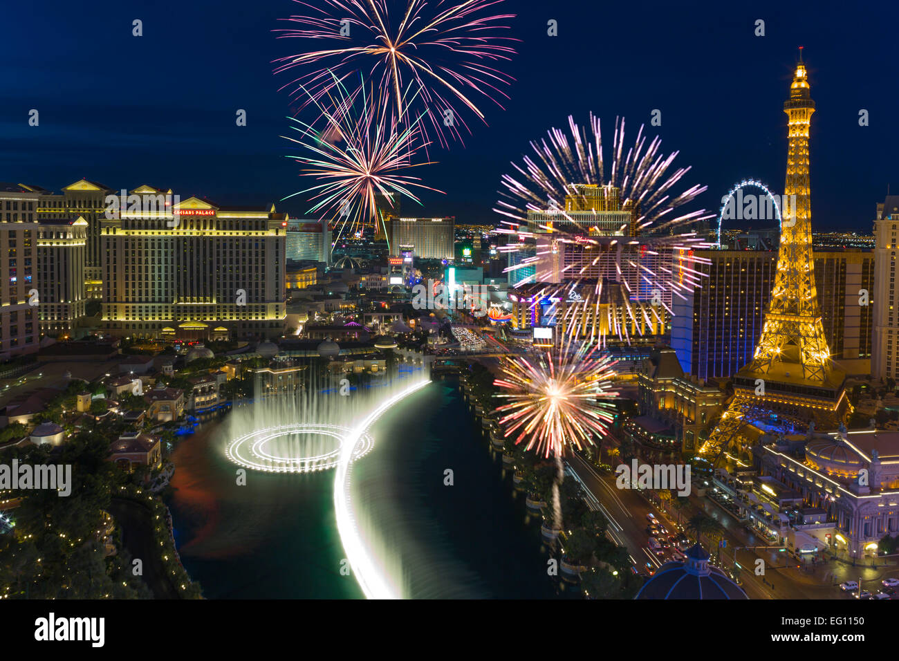 HOTEL CASINOS BELLAGIO FOUNTAINS SOUND LIGHT SHOW THE STRIP LAS VEGAS ...
