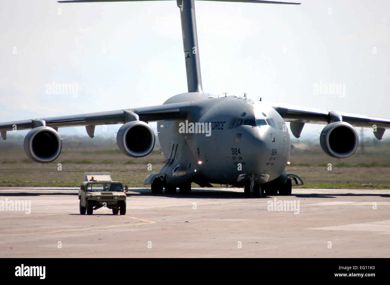 A U.S. Air Force C-17 Globemaster III cargo aircraft from the 62nd Airlift Wing, deployed from ...