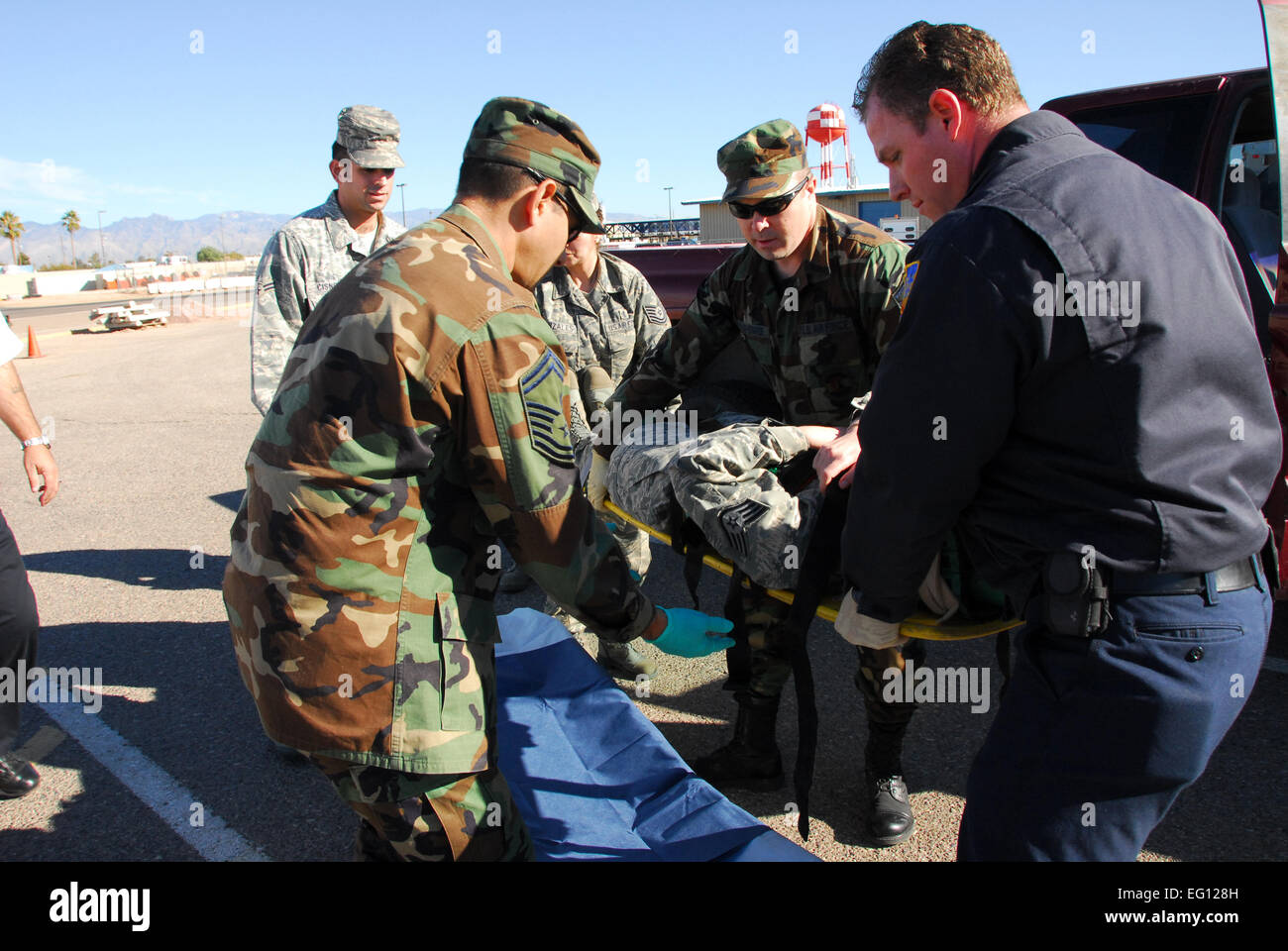 TUCSON, Ariz., - Lto R: 162nd Fighter Wing Medical Group personnel ...