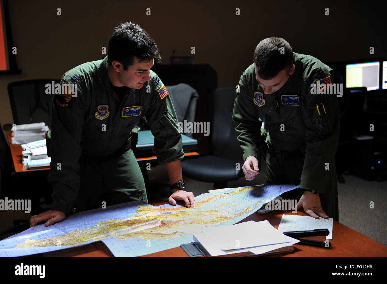 Us air force captains hi-res stock photography and images - Alamy