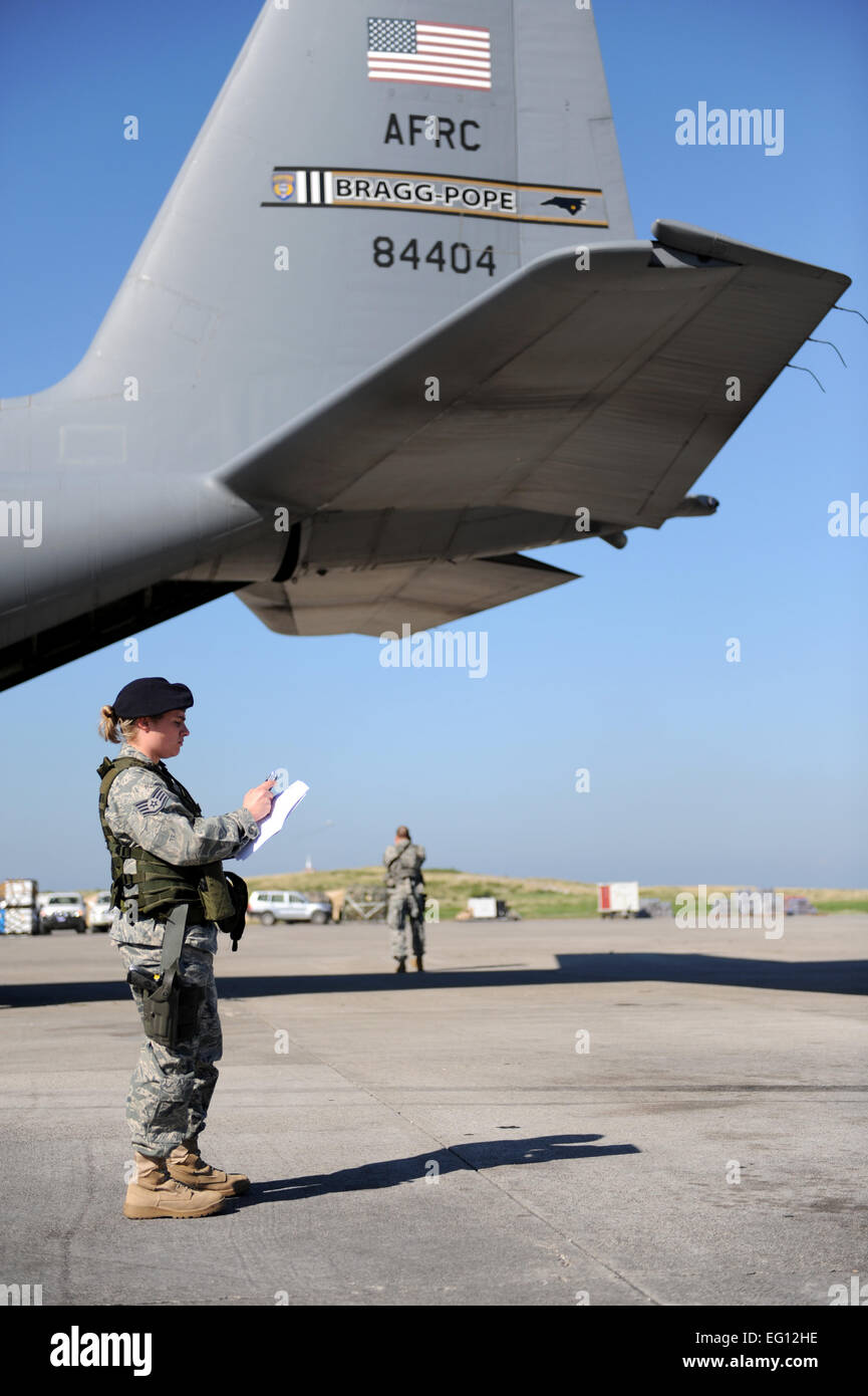 U s air force raven security hi-res stock photography and images - Alamy