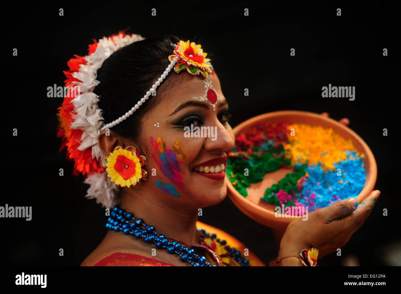 Dhaka, Bangladesh. 13th Feb, 2015. The arrival of Pahela Falgun (The ...