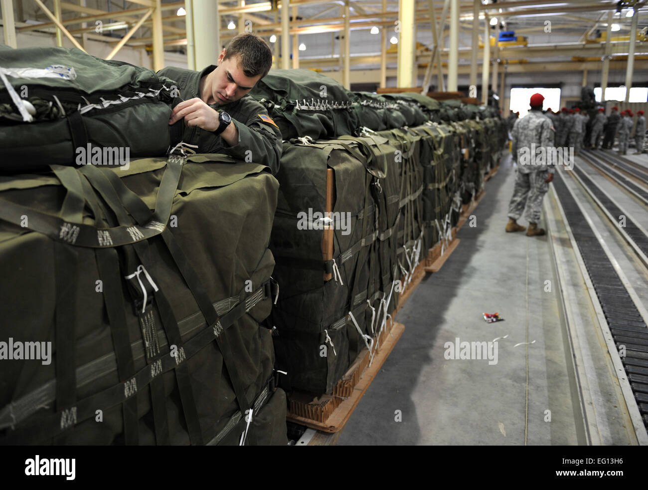 Aerial Delivery Systems High Resolution Stock Photography and Images ...