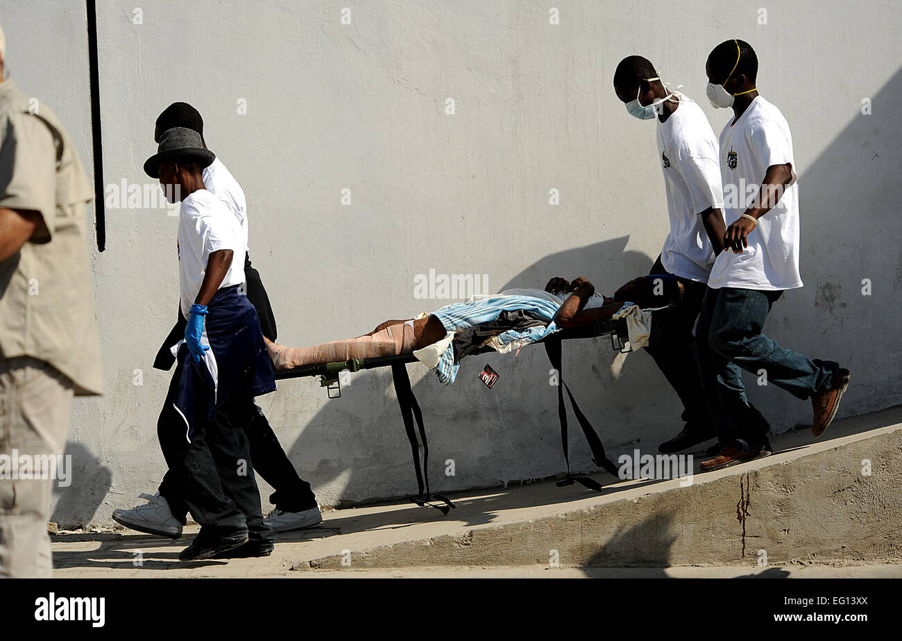 Refugee transported on stretcher hi-res stock photography and images ...