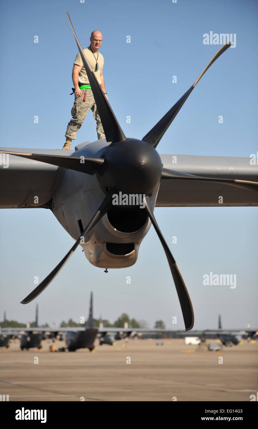 Green ramp disaster hi-res stock photography and images - Alamy