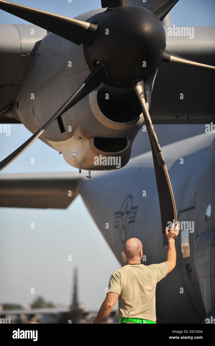 100119-F-2034C-047 Tech. Sgt. Luke Schellhammer conducts maintenance ...