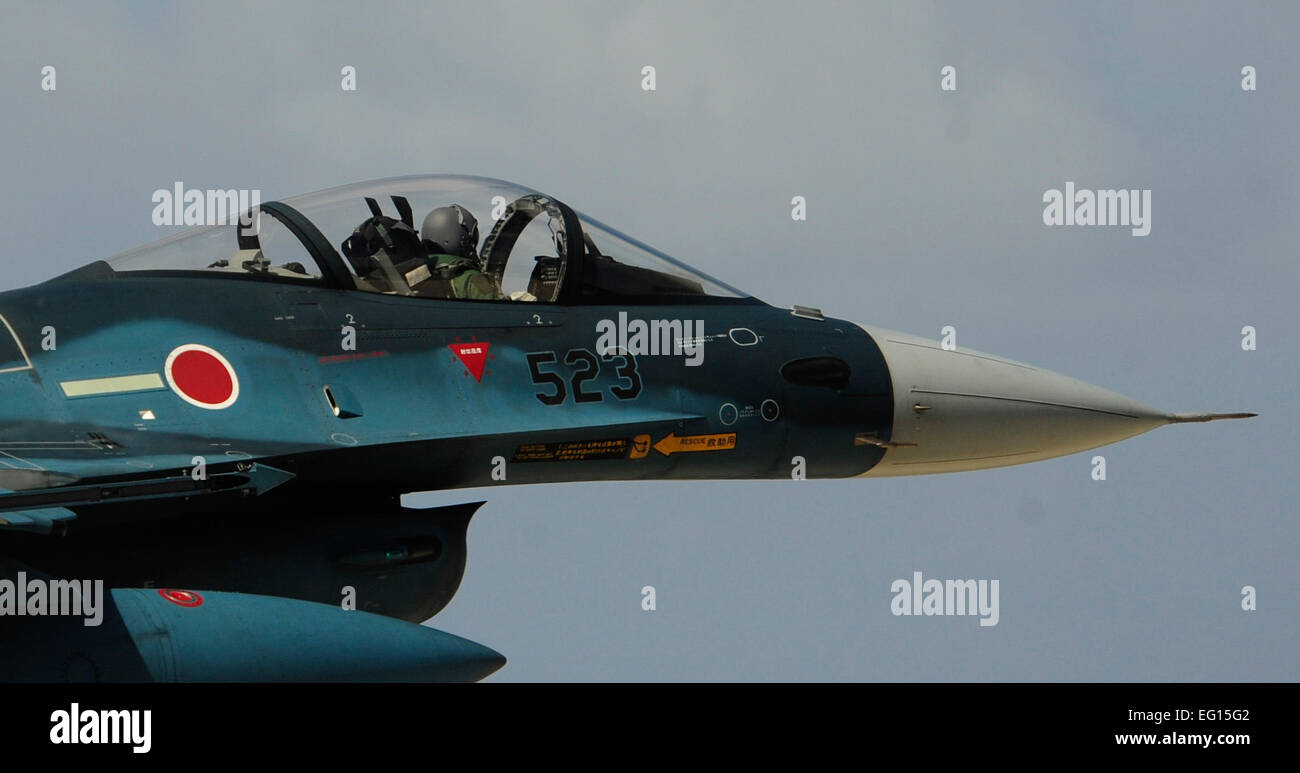 Japan Air Self-Defense Force, F2 support fighter aircraft, Tsuiki AB ...