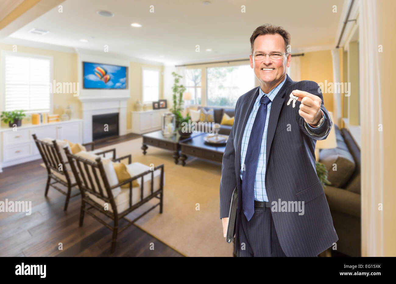 Male handing over keys hi-res stock photography and images - Alamy