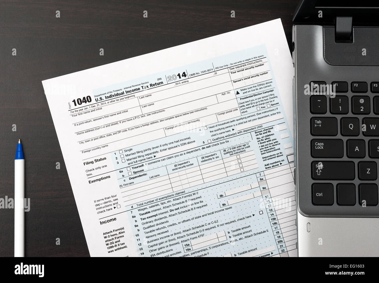 Individual tax return form 1040 Stock Photo - Alamy