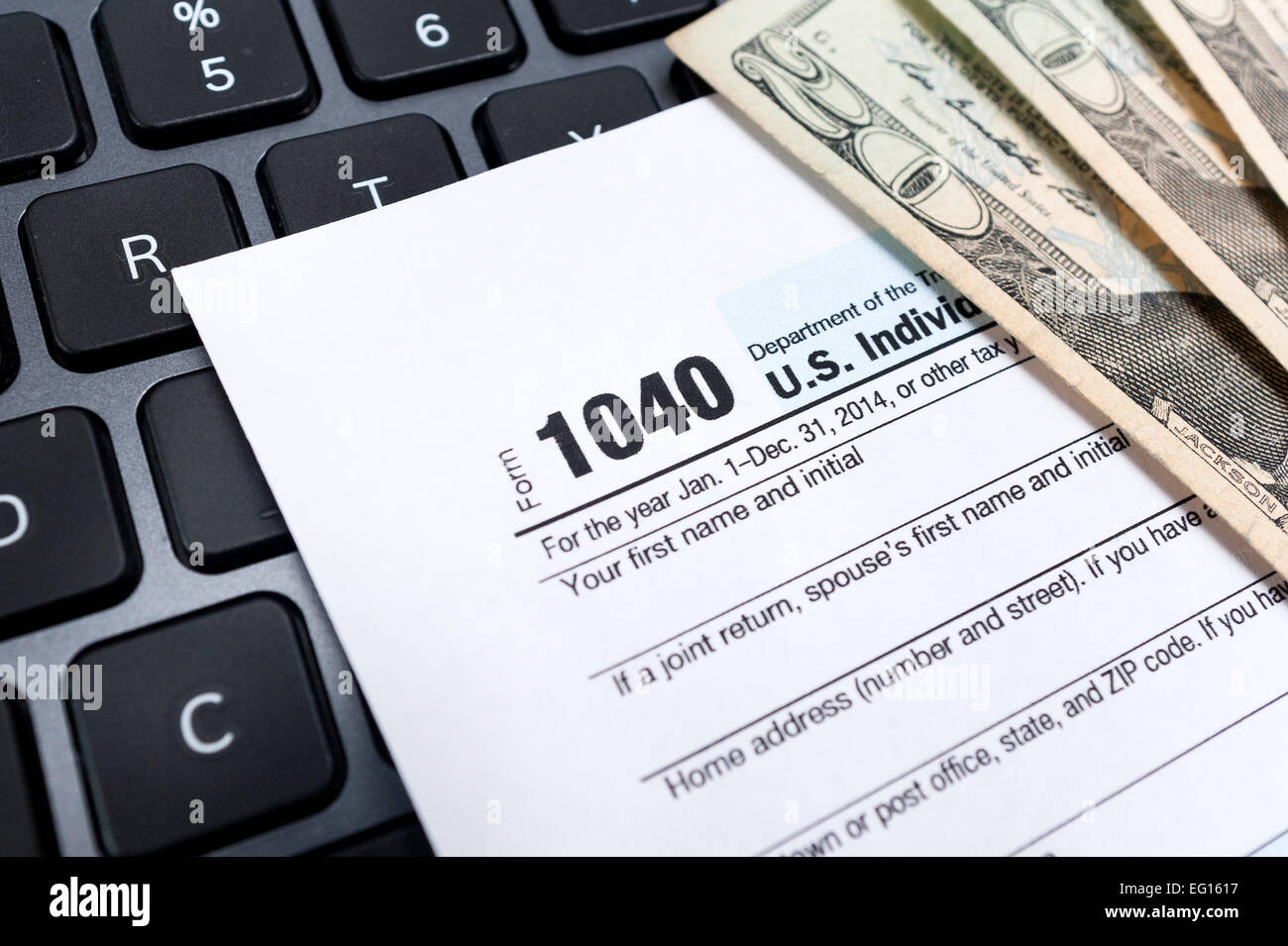 Individual tax return form 1040 Stock Photo - Alamy