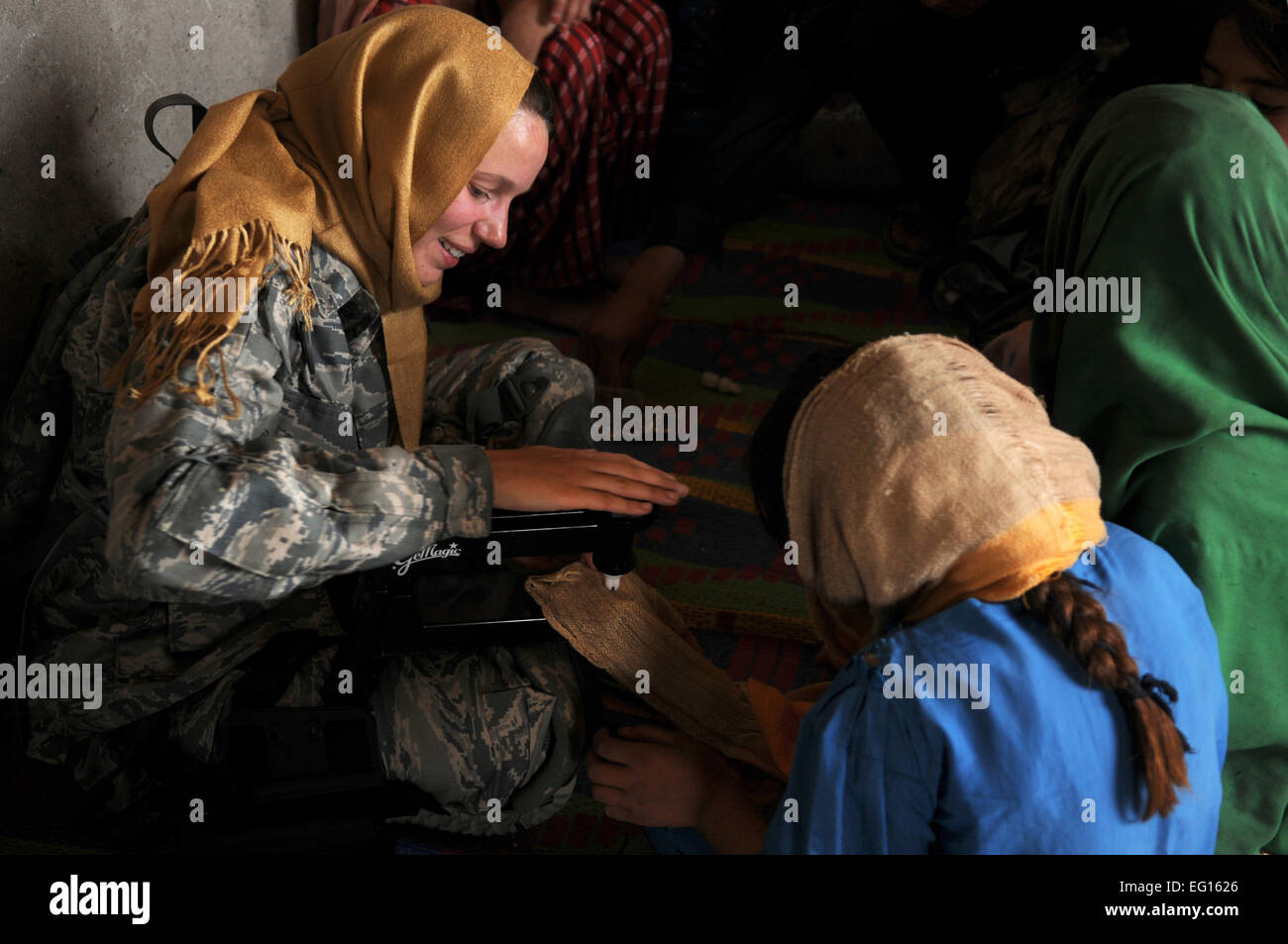 QALAT CITY, Afghanistan -- U.S. Air Force 1st Lt. Georganne Hassell ...
