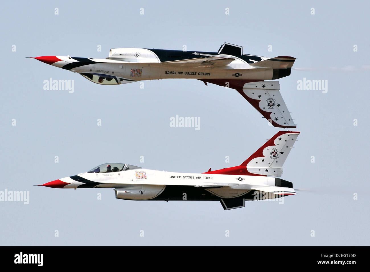 LITTLE ROCK AIR FORCE BASE, Ark. -- Air Force Thunderbirds fly in a ...