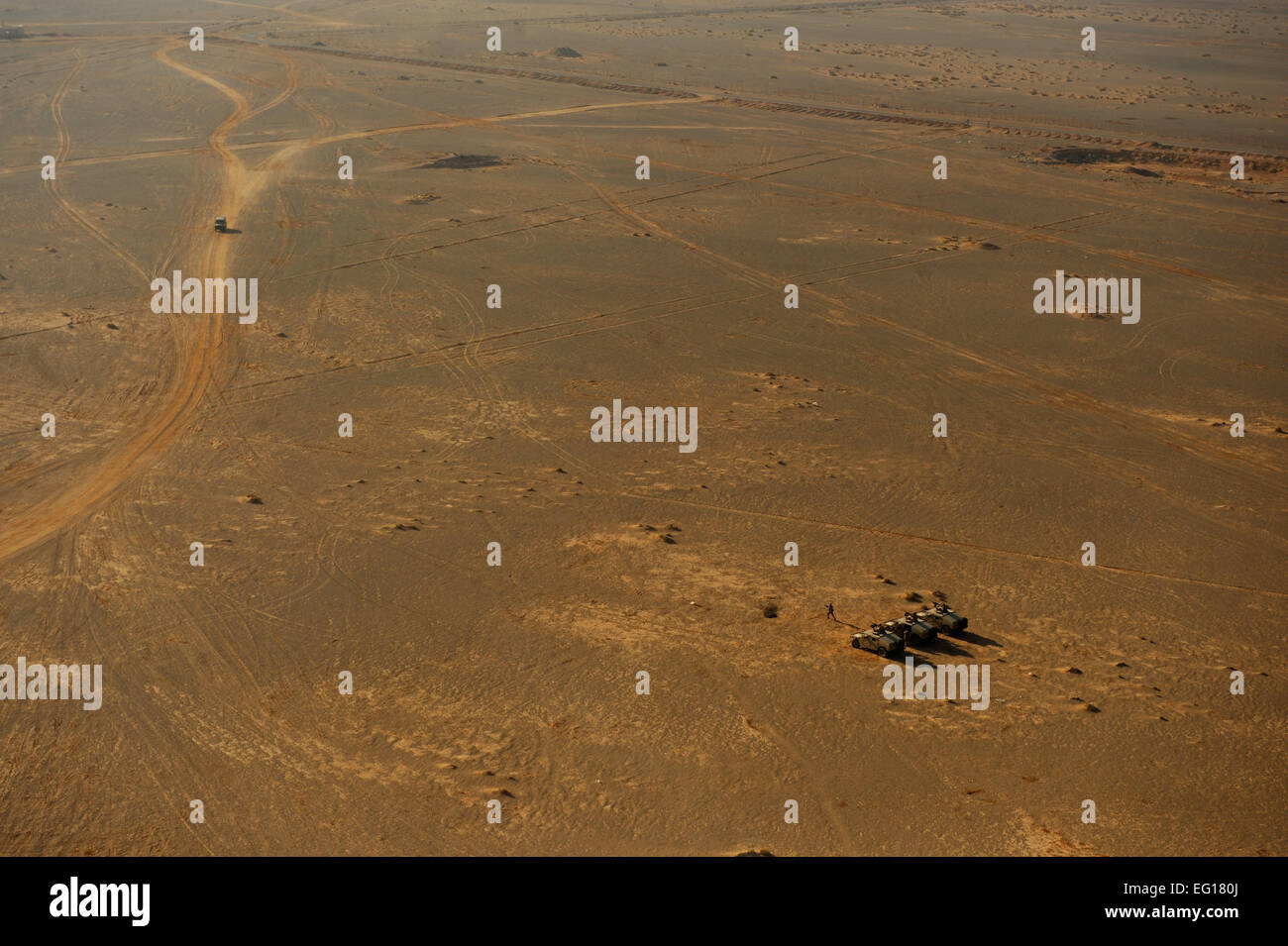 Royal Jordanian Land Force soldiers wait for U.S. Air Force Joint ...