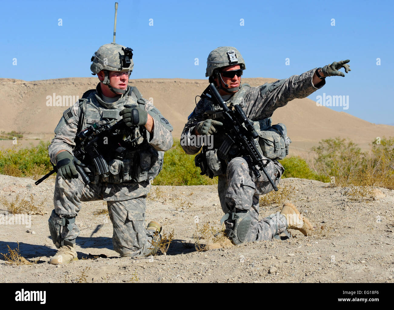 U.S. Army Staff Sgt. Wilfred Gingras, left, and Sgt. 1st Class Jeff ...
